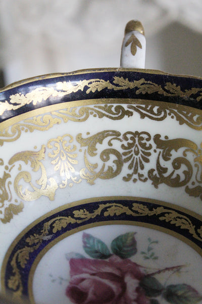 Old Paragon Cup – The Linen Garden