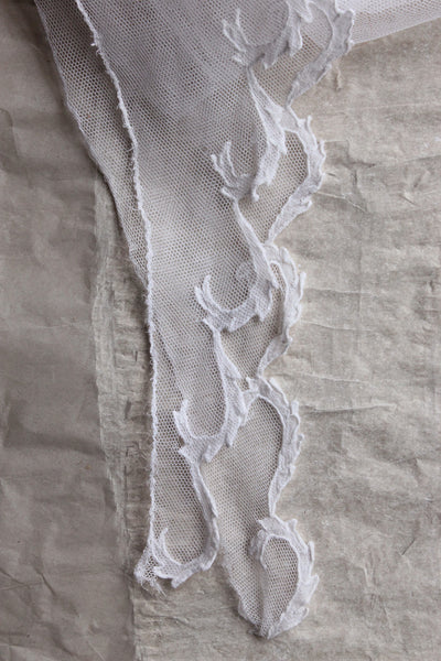 Delicate Reclaimed Bridal Waved Edging – The Linen Garden